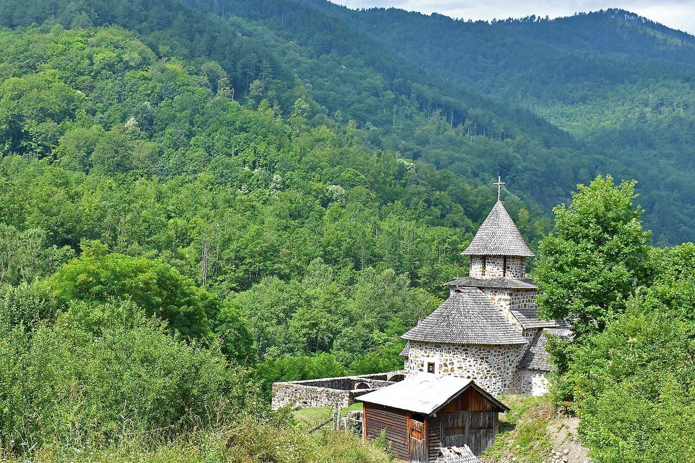 Otkrijte Srbiju : Manastir Uvac - Biodom