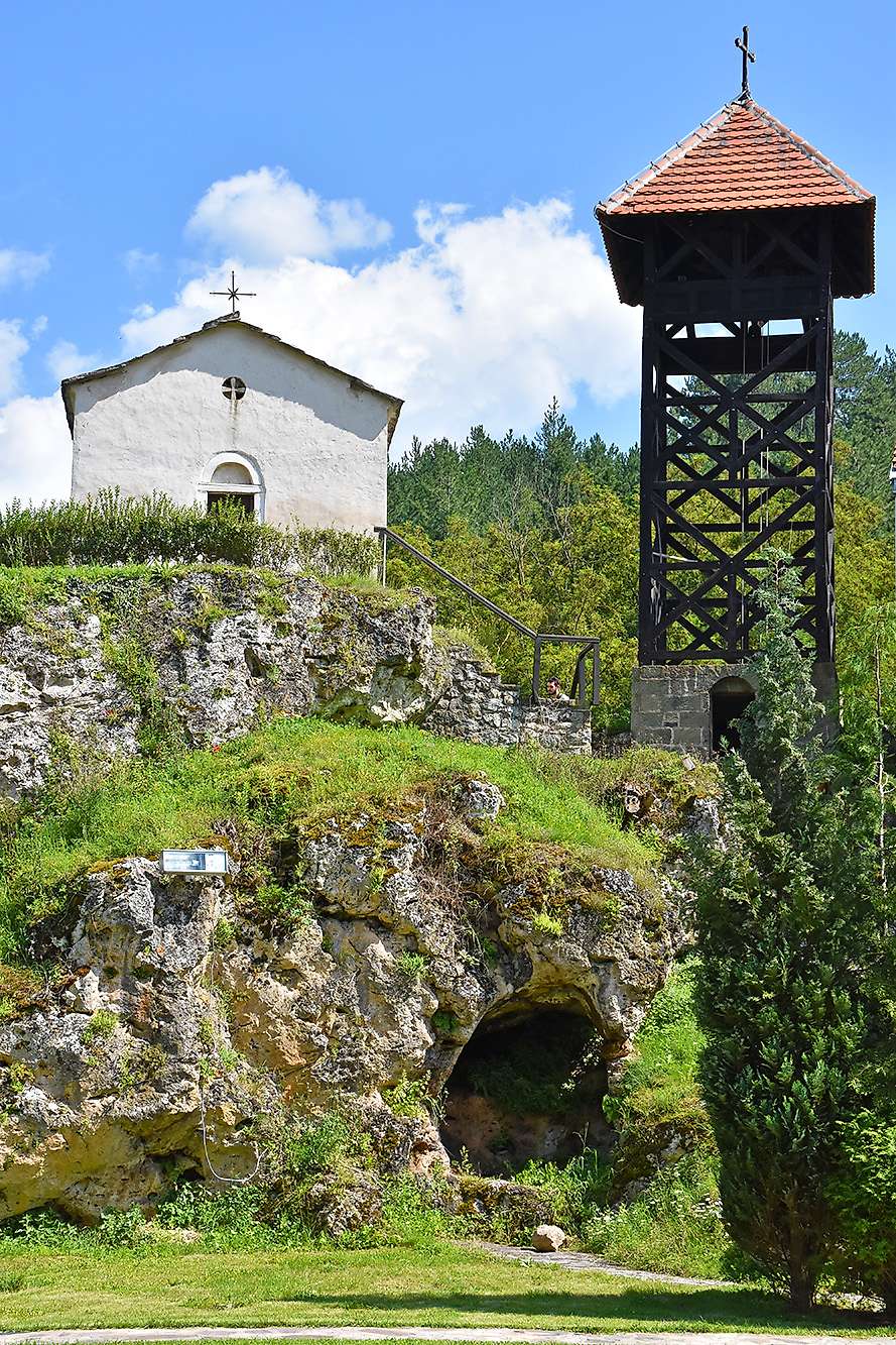 Otkrijte Srbiju : Manastir Gradac - Biodom