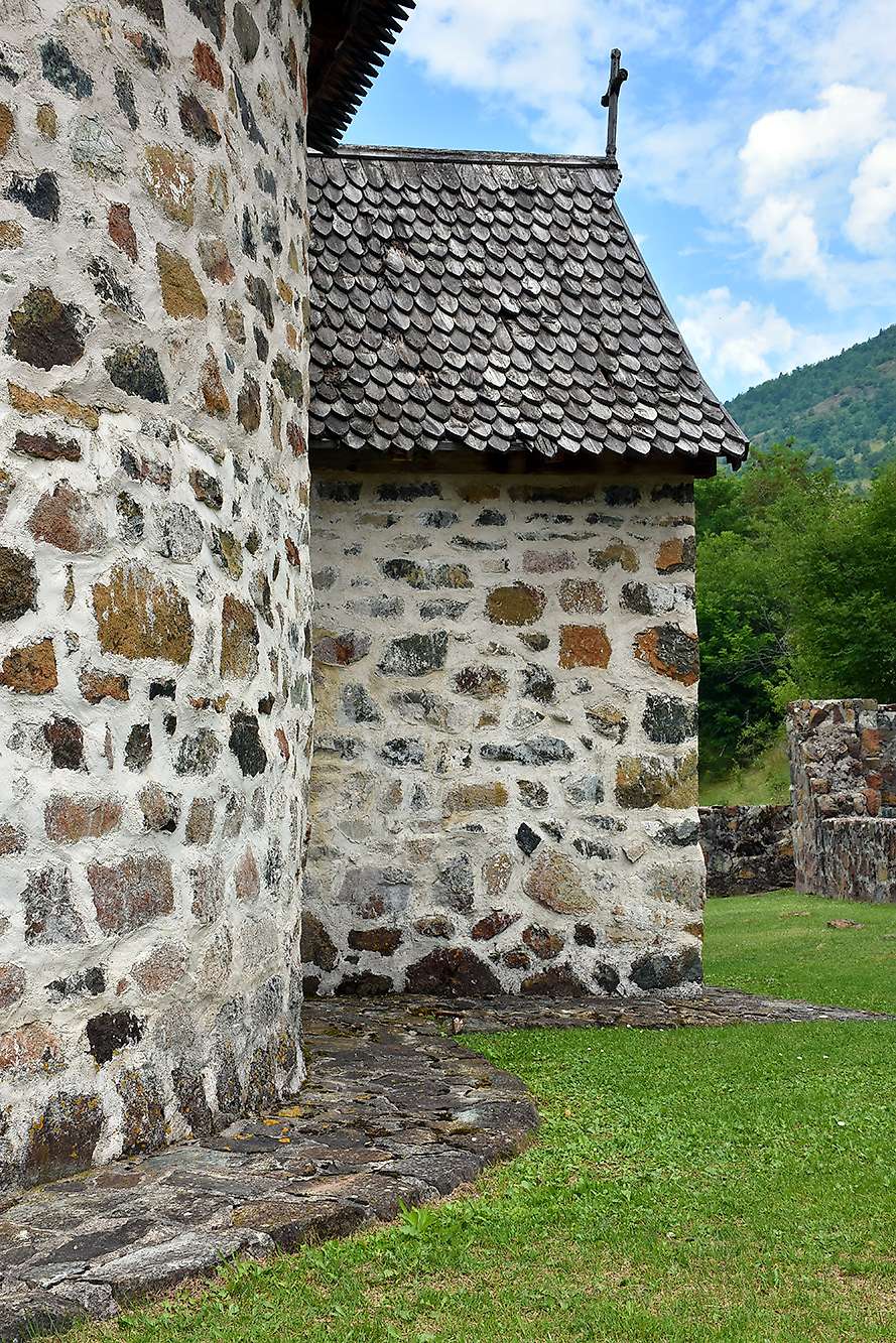 Otkrijte Srbiju : Manastir Uvac - Biodom